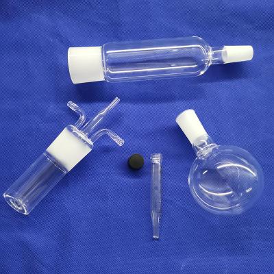 China Kundengebundener klarer Quarz-Glasrohr-Reaktor mit Gurt-reibendem Mund fixiertem Silikon for sale