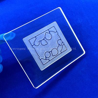 China Speziell hergestellte, tiefverarbeitete, undurchsichtige, UV-übertragungsfähige Quarzglasplatte zu verkaufen