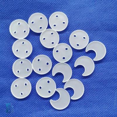 China Fabrik-Anpassung hochtemperaturbeständig gefroren Perforierter Quarzblech zu verkaufen