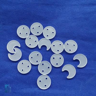 China Fabrik-Anpassung hochtemperaturbeständig gefroren Perforierter Quarzblech zu verkaufen