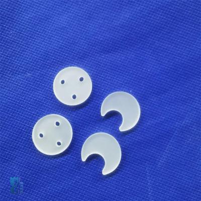 China Fabrik-Anpassung hochtemperaturbeständig gefroren Perforierter Quarzblech zu verkaufen