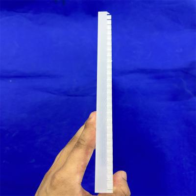 中国 高温耐性半導体 カスタムクォーツスローストチップクォーツスロットシート 販売のため