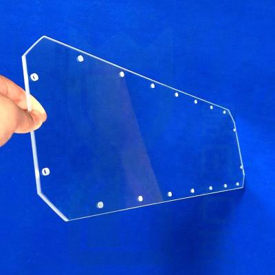 中国 高光伝達性 工場 オーダーメイド レーザー 孔付き クォーツ ガラス シート 溶融 クォーツ 販売のため