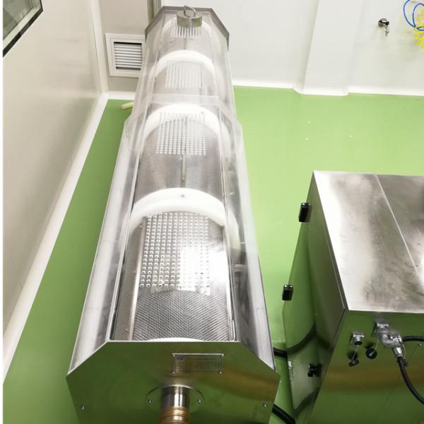 O delicado do óleo de fígado de bacalhau encerra o enchimento fazendo a máquina da capsulagem de Softgel
