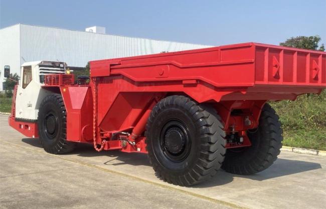 Mining Truck Articulated Dump Truck Truck for Underground Mining UK20 St20