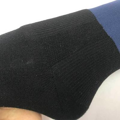 Cina Calzini da compressione in cotone nero per atleti professionisti in vendita