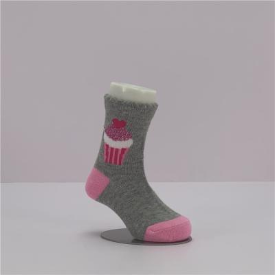 Cina Modello di cartone animato Bambino Bambina Bambina Calzini di cotone organico rosa Per bambini 12-24 mesi in vendita