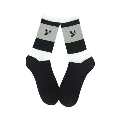 China Sportsocken, die nicht rutschen, Kompressionssocken, benutzerdefinierte Socken mit Druckmuster und normalen Stil zu verkaufen