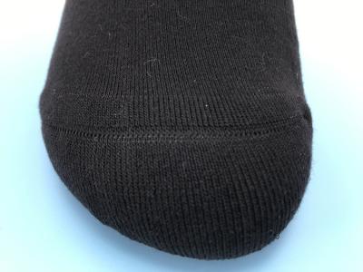 China Calcetines deportivos antideslizantes de compresión Calcetines personalizados con patrón de impresión y estilo regular en venta