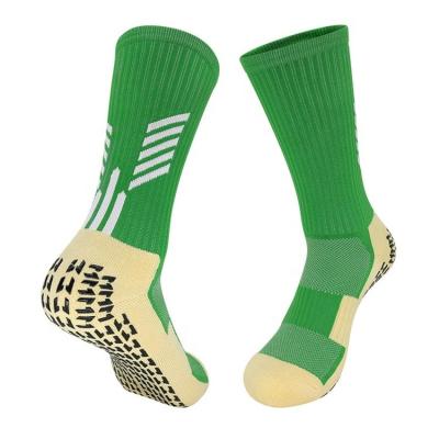 China Sportsocken für Männer aus Nylon / Baumwolle mit schnell trocknendem und atmungsaktivem Design zu verkaufen