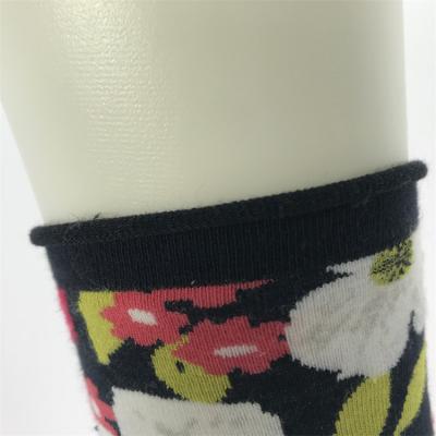 Cina Calzini da unisex da indossare quotidianamente Calzini da caviglia colorati in fiore in bambù Jacquard donna in vendita