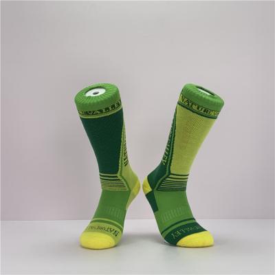 China Sportliche Socken Lang Anti-Rutsch Komfortabel Stilvolle Sportsocken mit 50000 Menge zu verkaufen