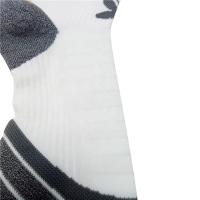 China Running Socks Excellent Grip For Professional Running Priting Pattern NO Needle Detection for sale