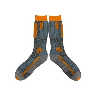China Calcetines de compresión de fútbol masculino personalizados con 32% de tela de poliamida y transpirabilidad en venta