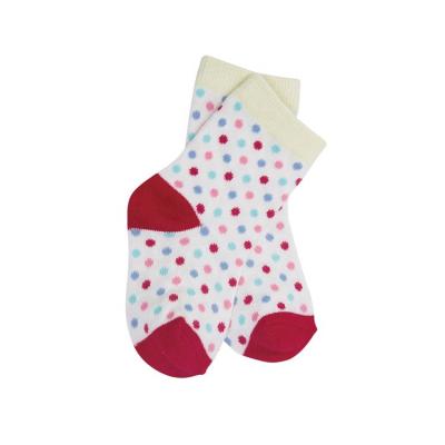 China Sapatilhas de bebê de algodão orgânico cinza infância Impressão bonita respirável Sapatilhas secas rápidas Design personalizado à venda