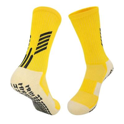 China Kniehoog 39-46 Mensen Solid Pattern Athletic Crew sokken voor basketbal en fietsen Te koop