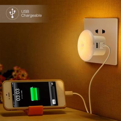 Cina Motion Sensor Night Light,Upgraded Rechargeable 1.5W LED Night Lamp Portable Wireless Indoor Light in vendita