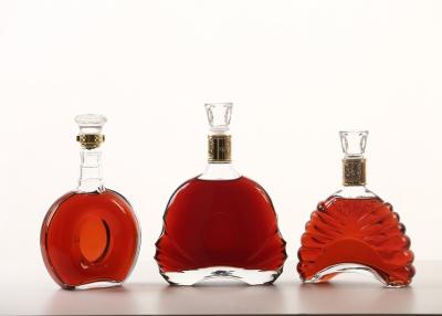 中国 750ml 700ml 500ml Custom Empty Glass Bottle with Stopper Screw Cap Cork for Gin Vodka Whisky Tequila Liquor Alcohol 販売のため