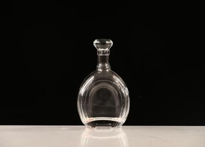 中国 Hot Selling Juice Liquor Wine Fruit Wine Whiskey Clear Vodka Glass Bottles for Alcoholic Beverages 700ml 販売のため