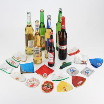 Cina Cheap Waterproof Custom Beer logo wine vinyl Label gold foil Sticker in vendita