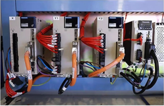 Pioneer CNC Optical Fiber Laser Cutting Machine Price Sheet Metal Laser Cutter For Sale
