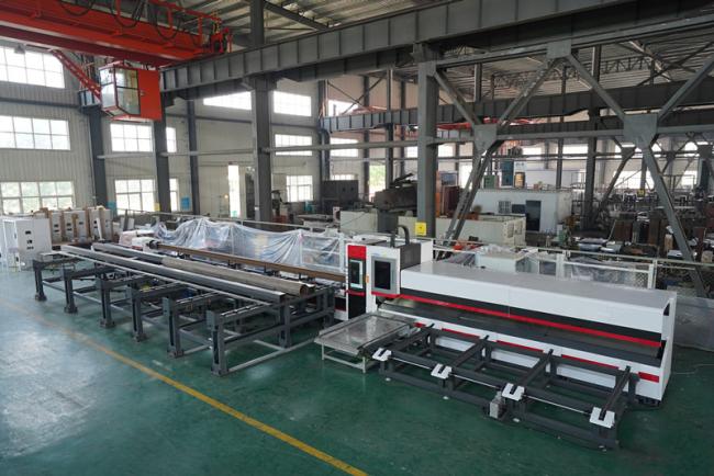 2000w CypCut CNC Fiber Laser Pipe Cutting Machine