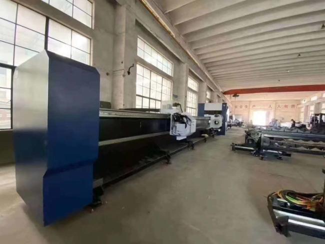 Auto Loading Tube Profile Steel Fiber CNC Laser Cutting Machine