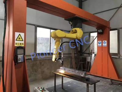 Cina CNC Laser Welding Robot 2000w With Accurate Temperature Control For Metal Work in vendita