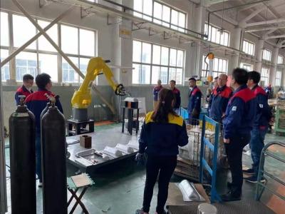 China automatic stainless steel robot laser welding machine à venda