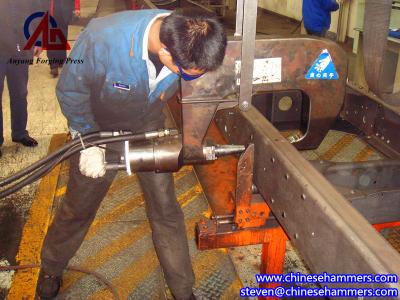 China clutch & brake rivet setting machine,aeroplane riveting machine for sale