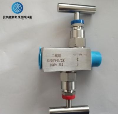 China 316SS Flow Transmitter Manifold 6000 PSIG 2 Way Manifold For Pressure Transmitter for sale