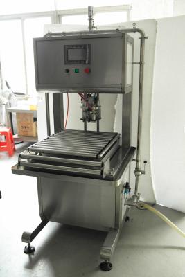 Cina Latte Juice Water Bib Filler Equipment SUS304 automatico di acciaio inossidabile in vendita
