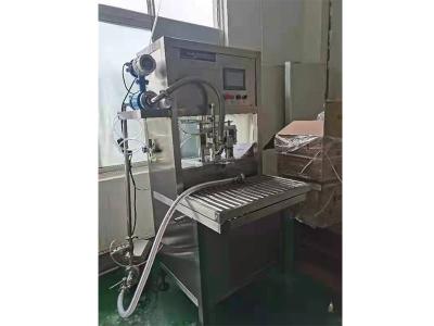 Cina Macchina di riempimento BIB semiautomatica non assetica di alta qualità per sacchetti da 1-25 litri di succo/latte/vino con SUS 304/316 in vendita
