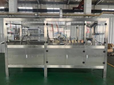 Cina Riempitore BIB aspettico completamente automatico per 2L/10L/20L continuamente in sacchetto con PLC per la macchina di riempimento di succo/latte/olio in vendita
