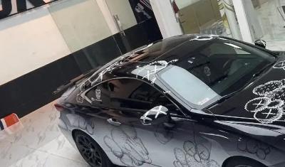 China KAWS-Affiche paste digitaal Gedrukte Glanzende de Gradiëntoppervlakte aan van de Autofilm Te koop
