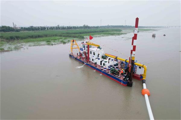 Quality 900 Cbm/H Hydraulic 26 Inch Cutter Suction Dredger For Sand Dredging Or Mud for sale