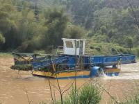 China Small Semi Automatic Cleaning Boat Can Work Continuously For 12 Hours for sale