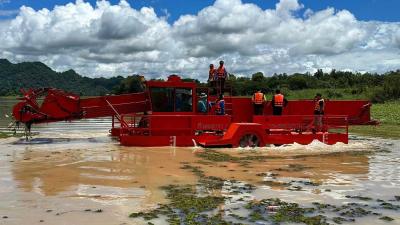 Cina Paddle Wheel, barca per la raccolta di erba per la pulizia del fiume in vendita