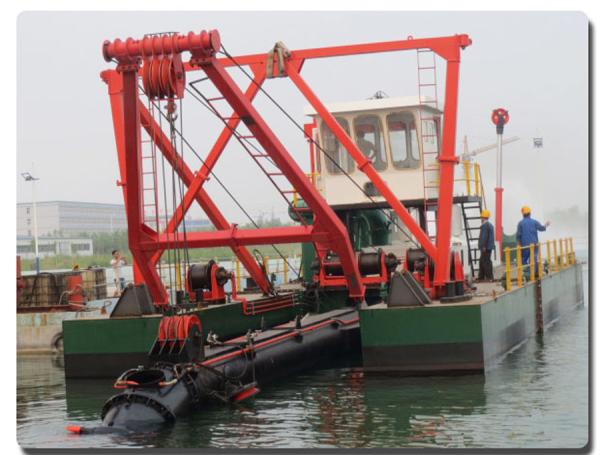 700mm Cutter Head Sand Mining Dredgers with Anchoring Booms Sand Dredging from Lake