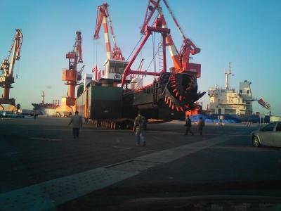 China Engineer Overseas Service 26 inch YSCSD650 1400 cbm/h Hydraulic Cutter Suction Sand Dredger with 2 km Discharge Distance for sale