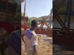 7000m3 12 Inch 300 Cubic Gold Dredging Machine per la selezione dell'oro lungo il fiume e la selezione dell'oro sulla terraferma