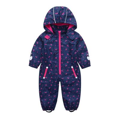 Cina I ragazzi dei bambini di personalizzazione dell'OEM ed i bambini della tuta del softshell tessuti ragazze dei ragazzi impermeabili del rivestimento indossa la pioggia complessiva in vendita