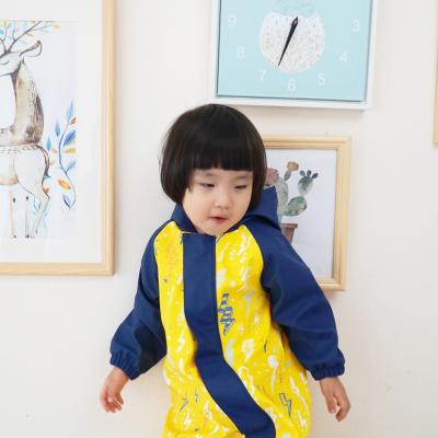 Cina L'impermeabile impermeabile di personalizzazione dell'OEM per i ragazzi dei bambini e le ragazze la pioggia dell'unità di elaborazione che ansima i vestiti dei bambini piovono i camici in vendita
