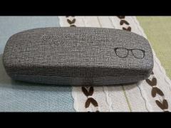 Casilla de gafas extrañas