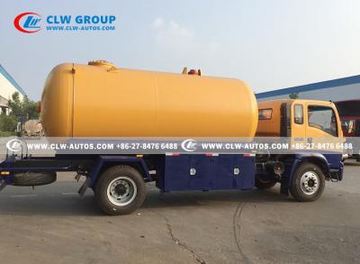 Cina Camion del bobtail di HOWO 10cbm GPL con il contatore volumetrico che riempie l'autocisterna del gas in vendita