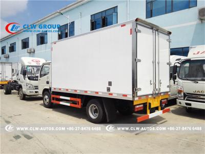 Cina Dongfeng modello 5tons Piccoli frutti di mare refrigerati Trasporto di consegna e frigorifero con congelatore Van Truck in vendita
