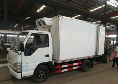 China ISUZU 2 Tons Ice Box Truck , Refrigerated Cold Room Truck For Frozen Fish Transportation for sale