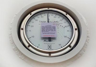 China 20000 Liter 10 Ton LPG Gas Tanker Truck Rigid Bobtail Truck With Rochester Level Gauge LC Flowmeter for sale