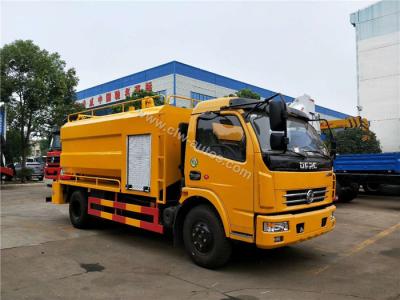 China Diesel Dongfeng 8000 Liters Vacuum Sewage Suction Truck for sale