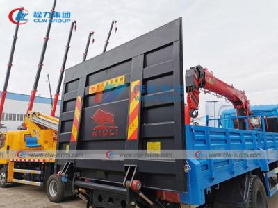 중국 곧은 텔레스코픽 암과 336HP 동풍 4*2 트럭 판매용